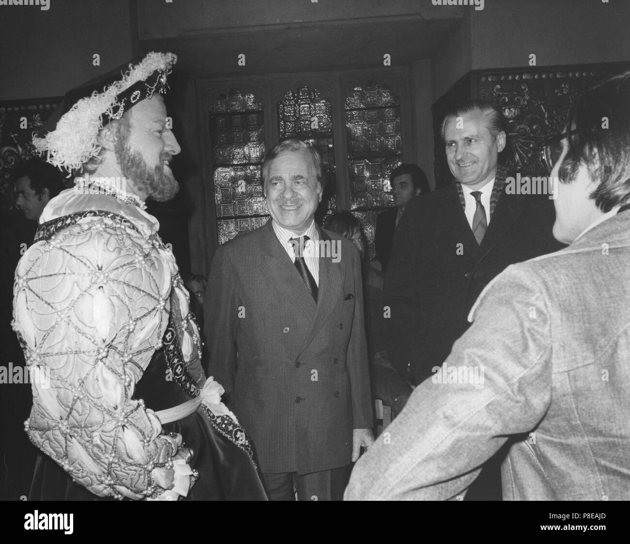 Henry VIII and his 6 wives (1972) Keith Michell, Date: 1972 Stock Photo ...