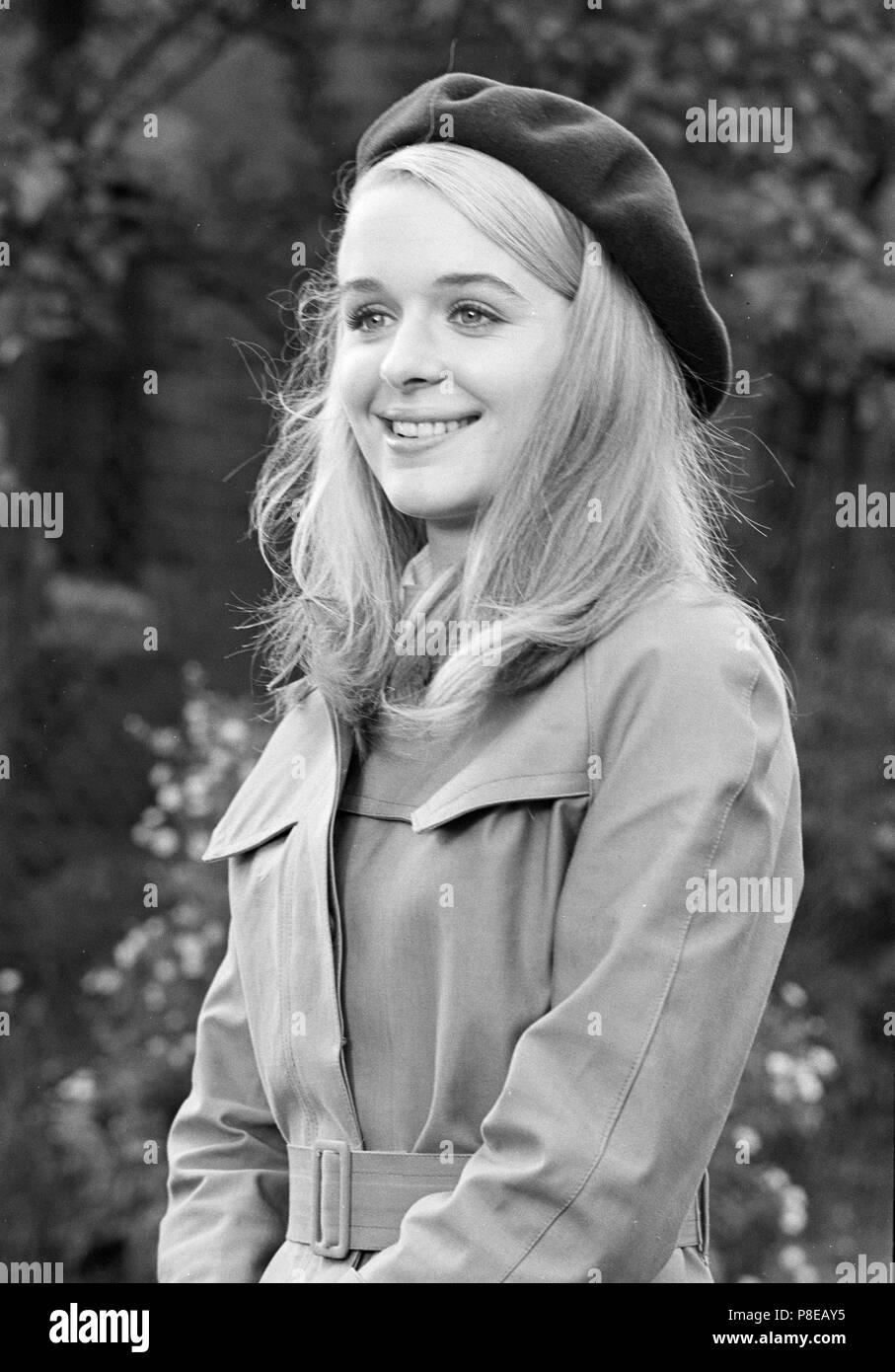 Hoffman 1970 Sinead Cusack High Resolution Stock Photography and Images ...