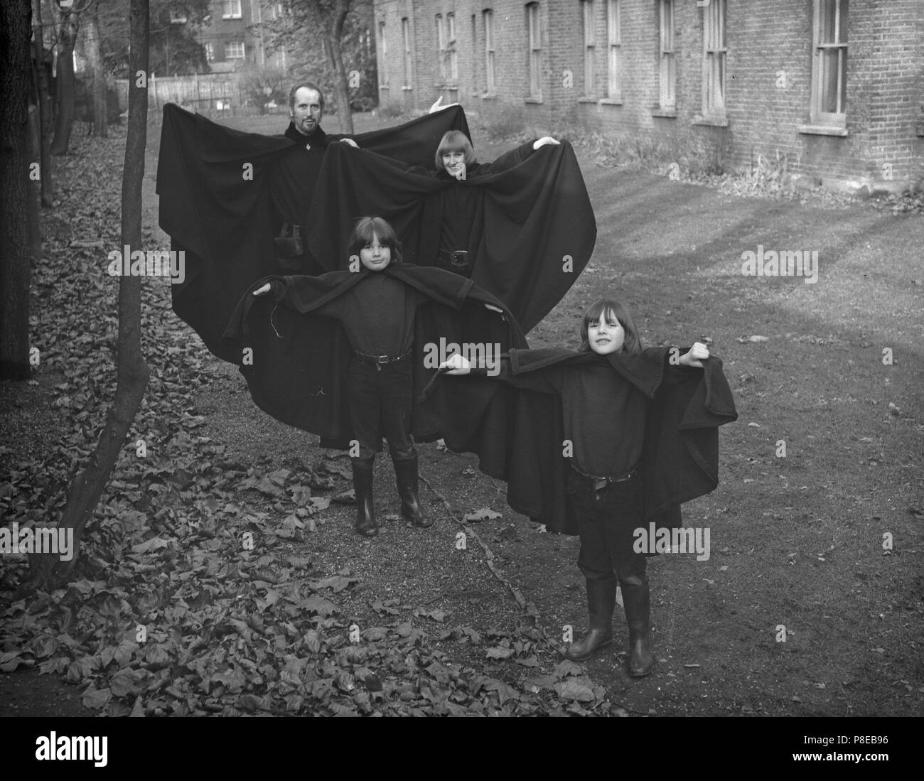 Mike raven hi-res stock photography and images - Alamy