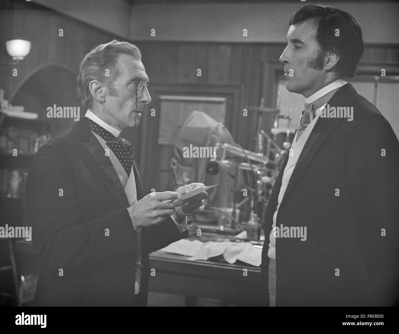 Christopher lee and peter cushing hi-res stock photography and images ...