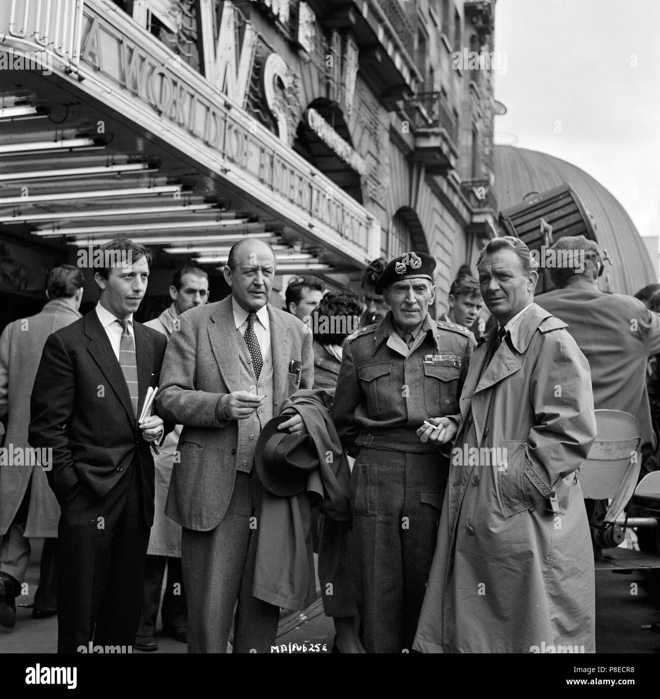 I was Monty's Double (1958) Harry Fowler, Clifton James, John Mills ...