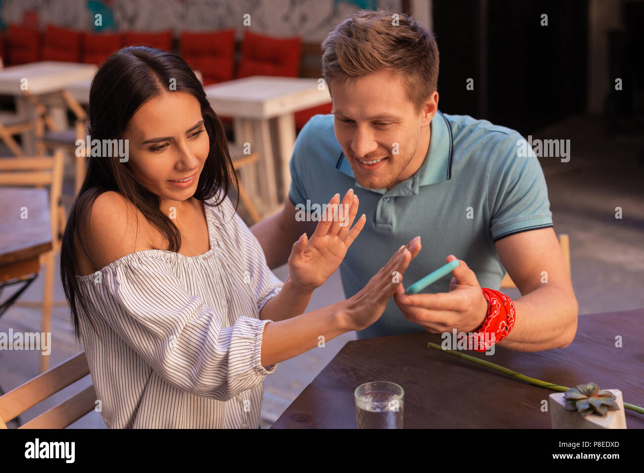 Feeling fearful hi-res stock photography and images - Alamy