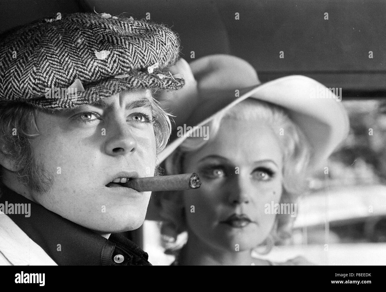 Loot (1970) Hywel Bennett, Lee Remick, Date: 1970 Stock Photo - Alamy