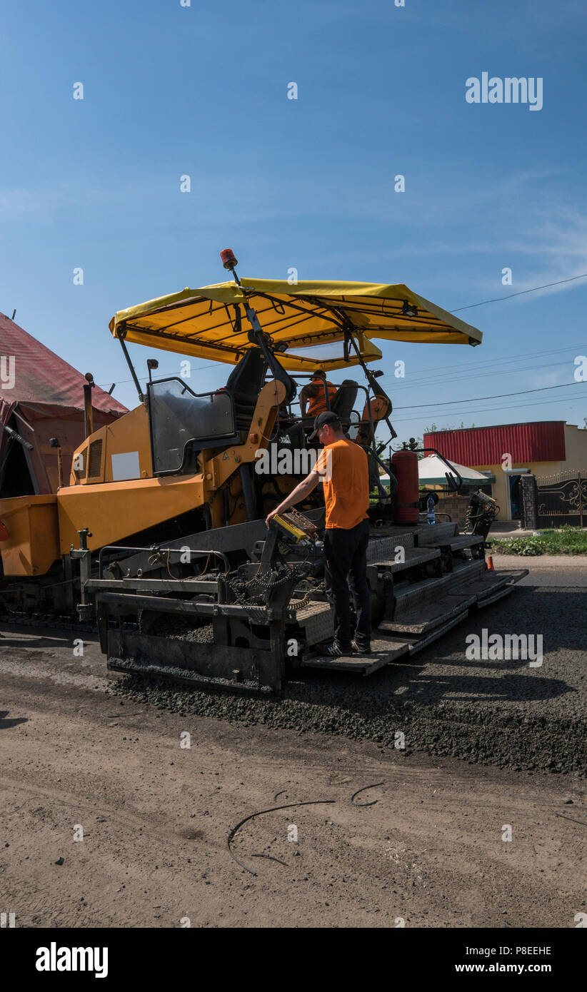 Asphalt placing machine hi-res stock photography and images - Alamy