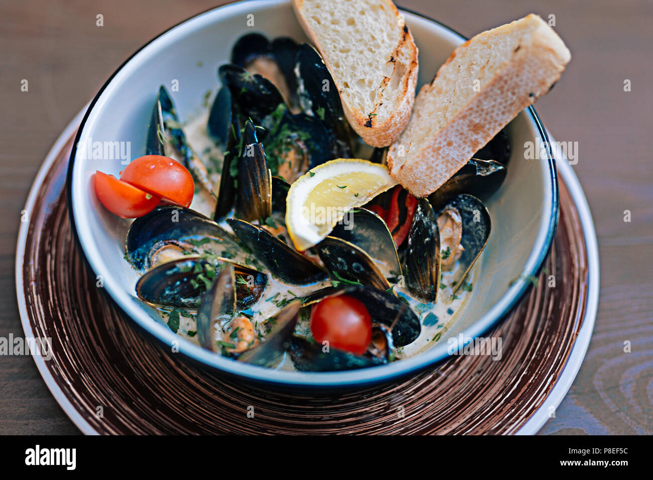 Mussels dish hi-res stock photography and images - Alamy