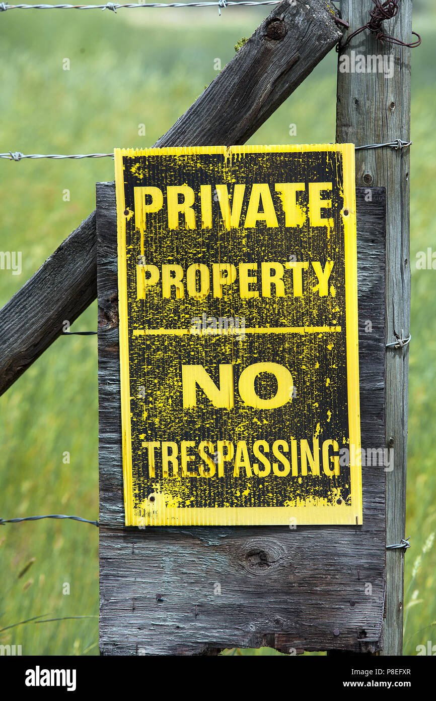 House rules hi-res stock photography and images - Alamy