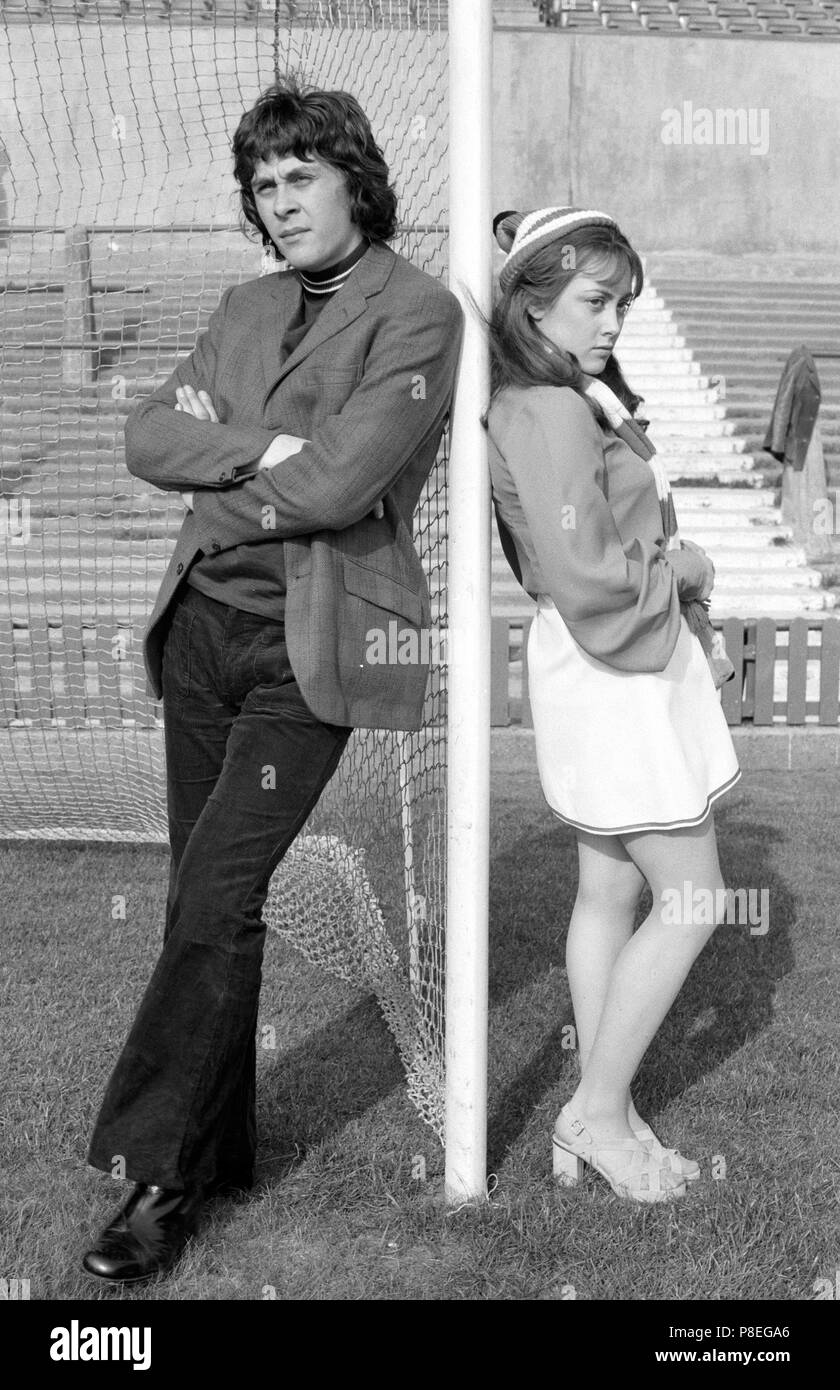 The Lovers (1973) Paula Wilcox, Richard Beckinsale, Date: 1973 Stock ...