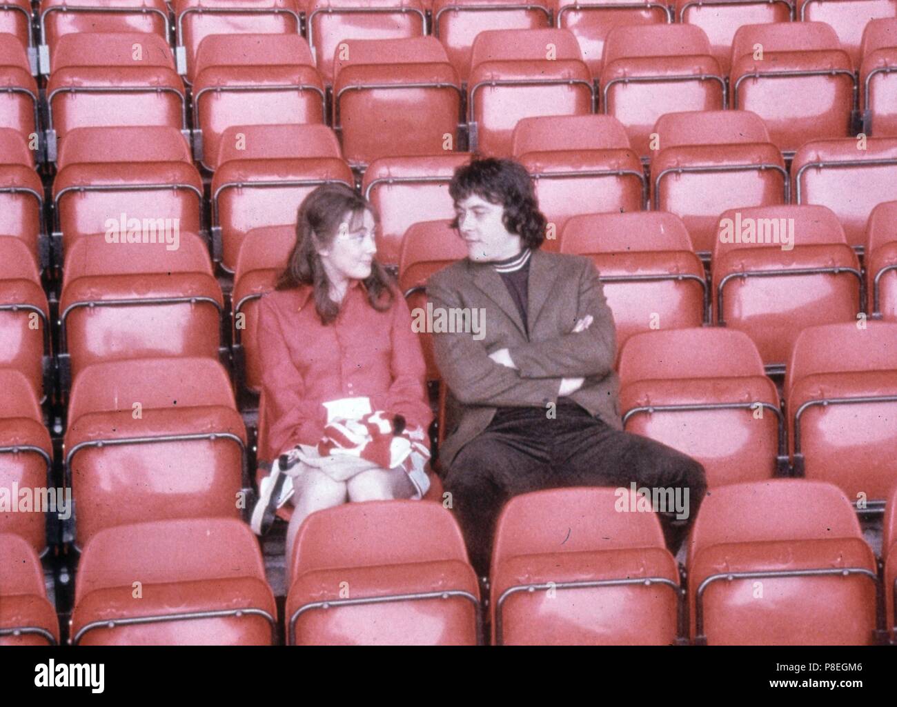 The Lovers (1973) Paula Wilcox, Richard Beckinsale, Date: 1973 Stock Photo - Alamy
