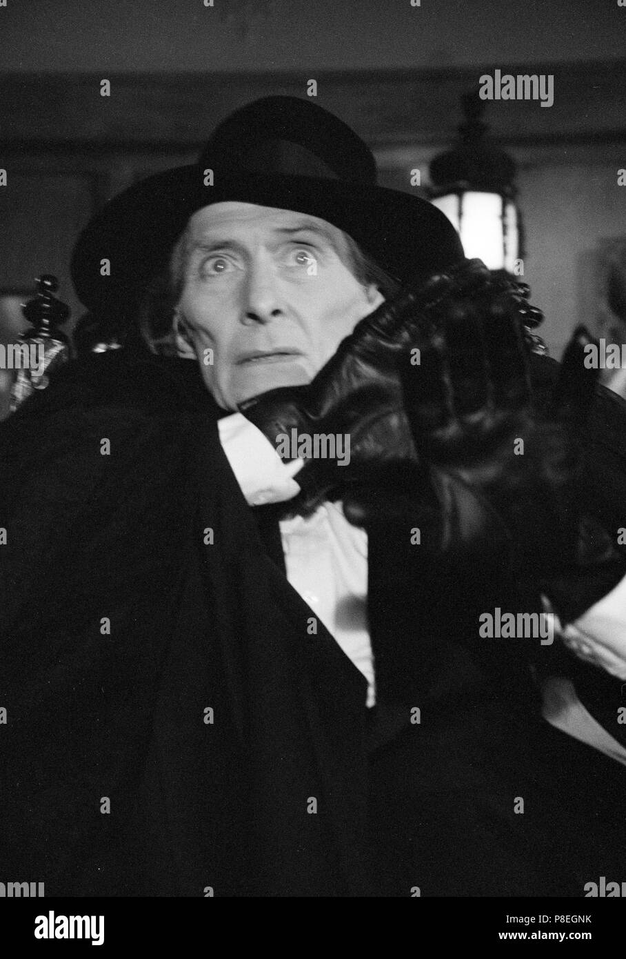 Peter cushing madhouse hi-res stock photography and images - Alamy