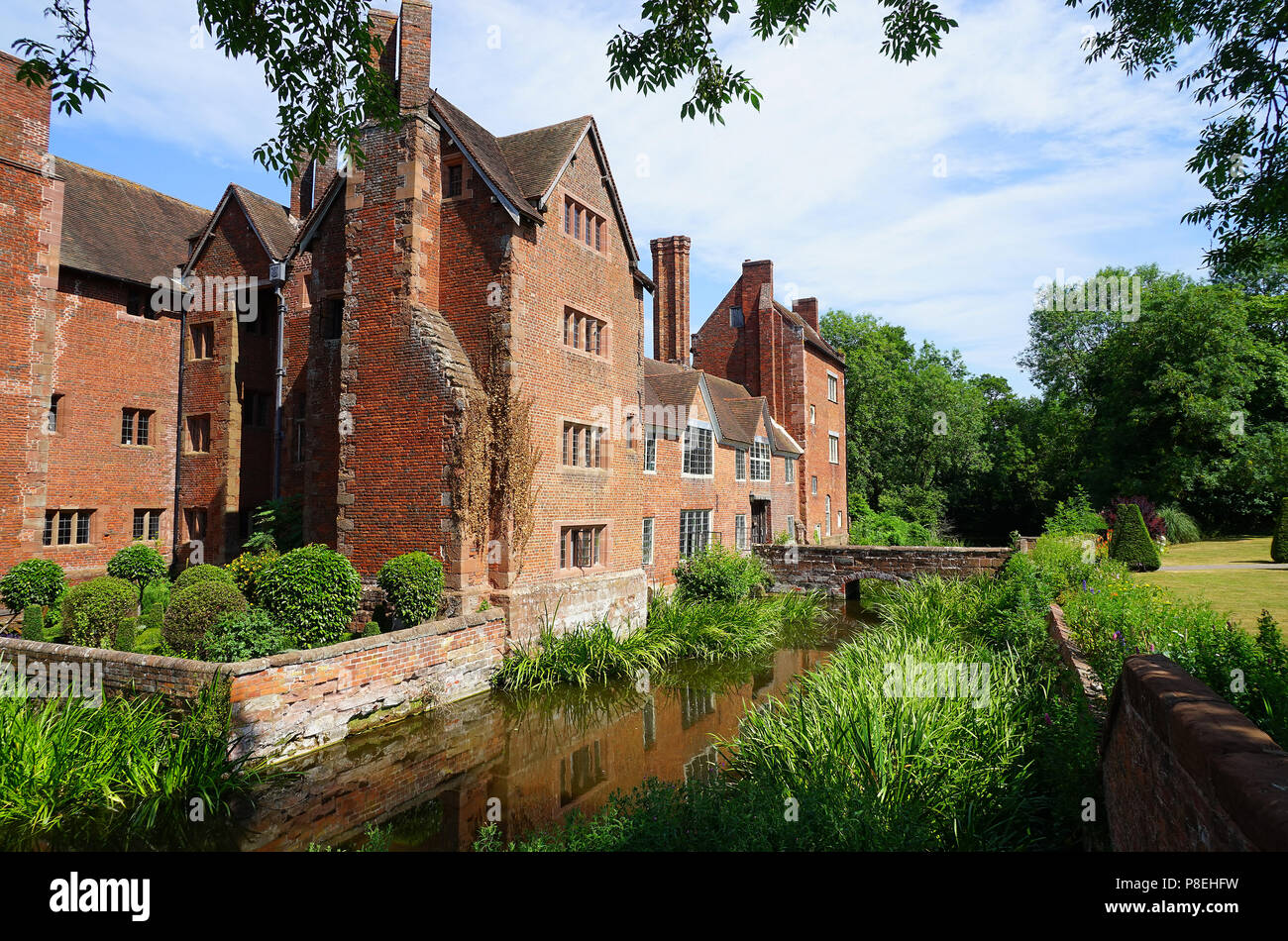 Harvington hall hi-res stock photography and images - Alamy
