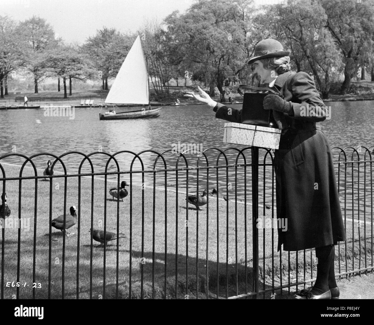 The nanny 1965 bette davis hi-res stock photography and images - Alamy
