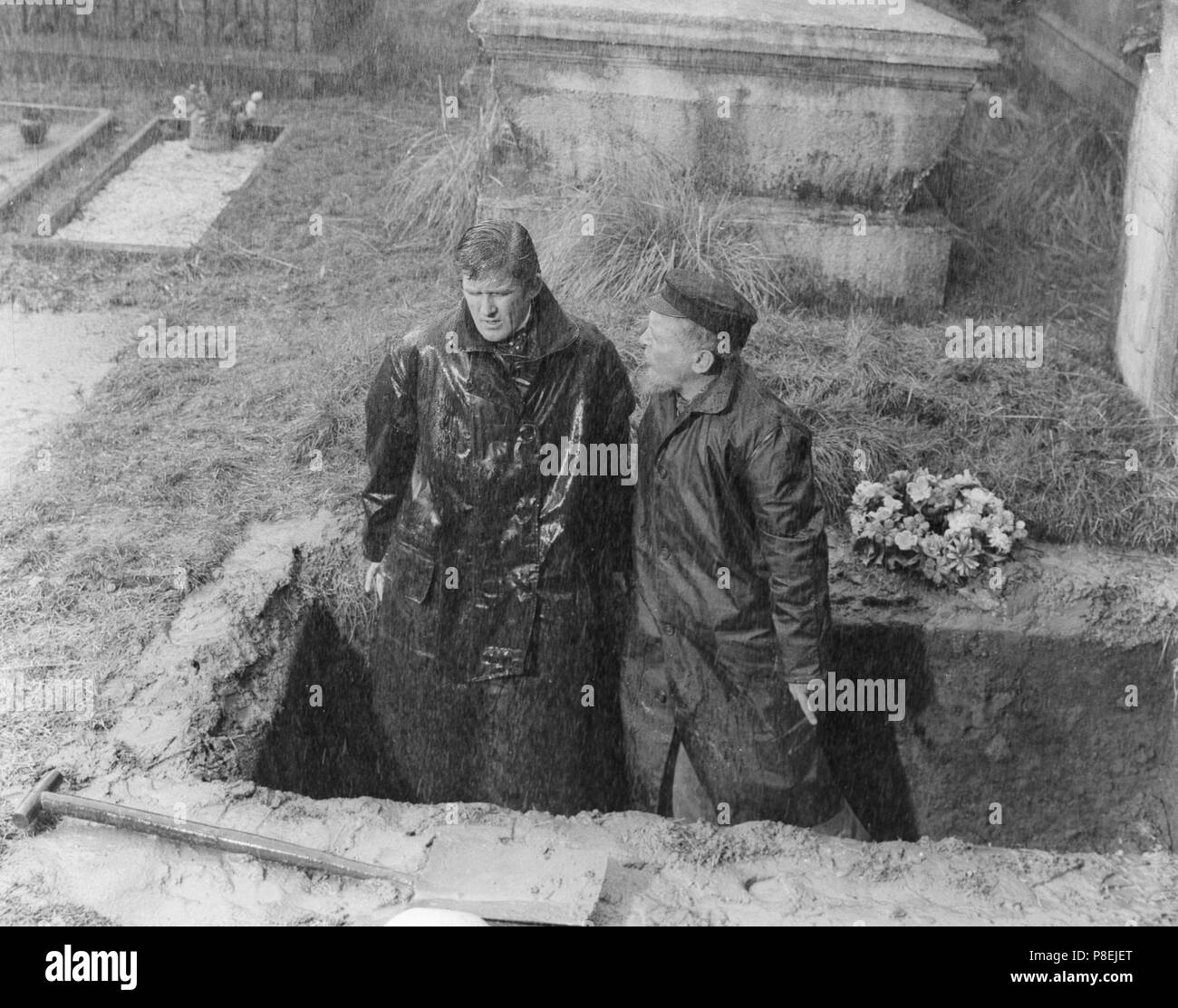 The Reptile (1966) Michael Ripper, Ray Barrett, Date: 1966 Stock Photo ...