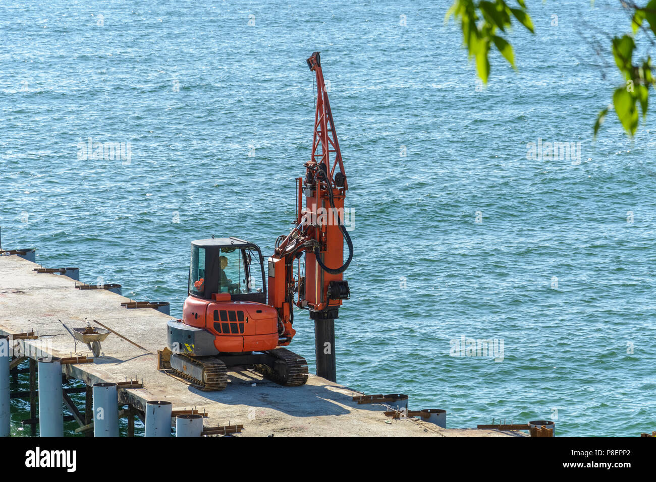 Pier drilling hi-res stock photography and images - Alamy
