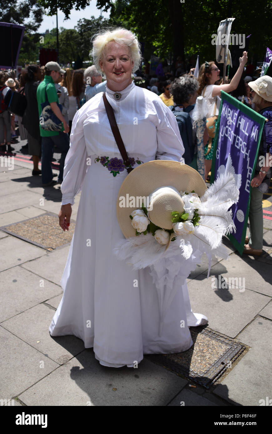 Suffragette colours hi-res stock photography and images - Alamy
