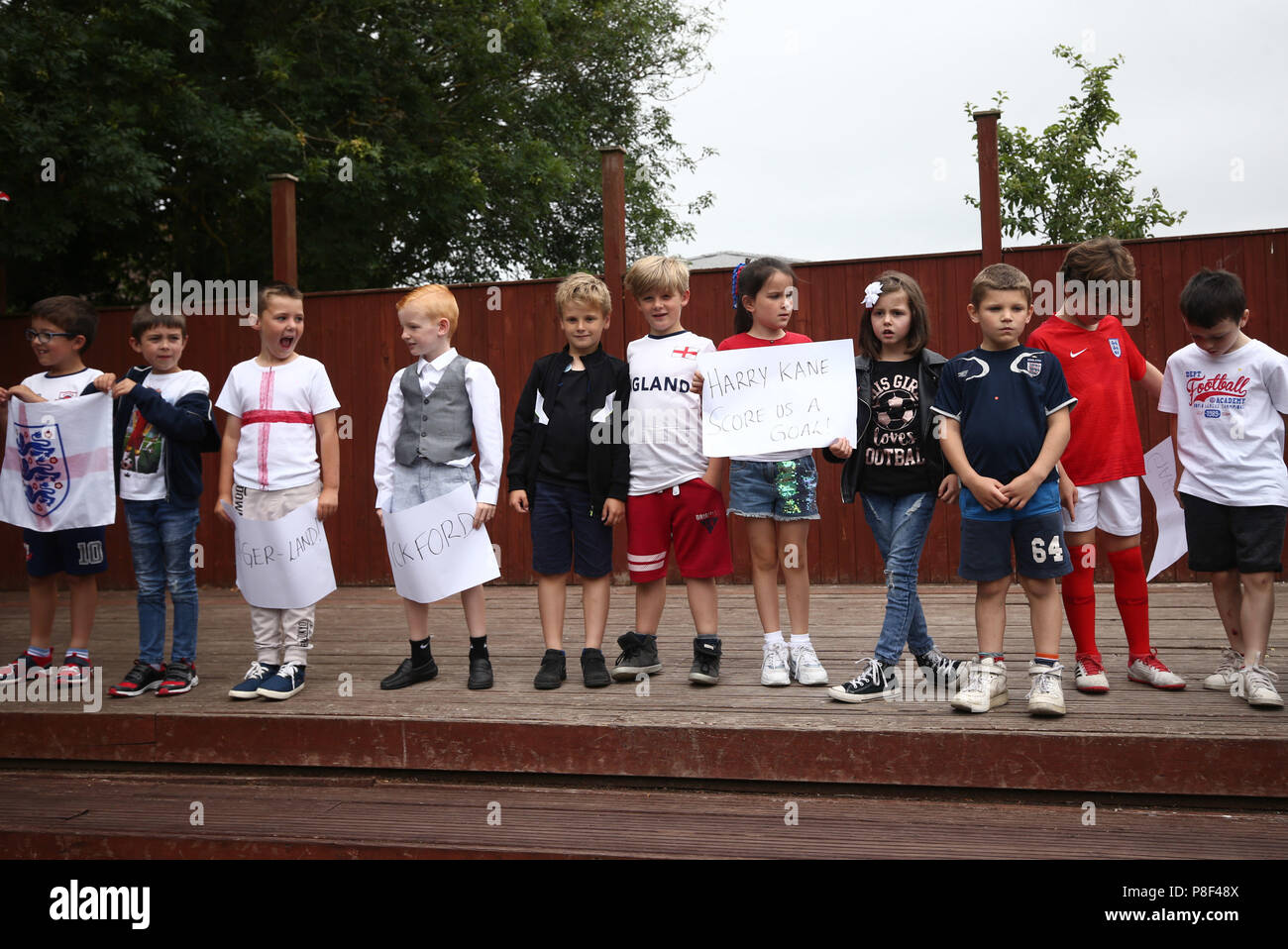 Year 2 pupils minster church england primary school hi-res stock ...