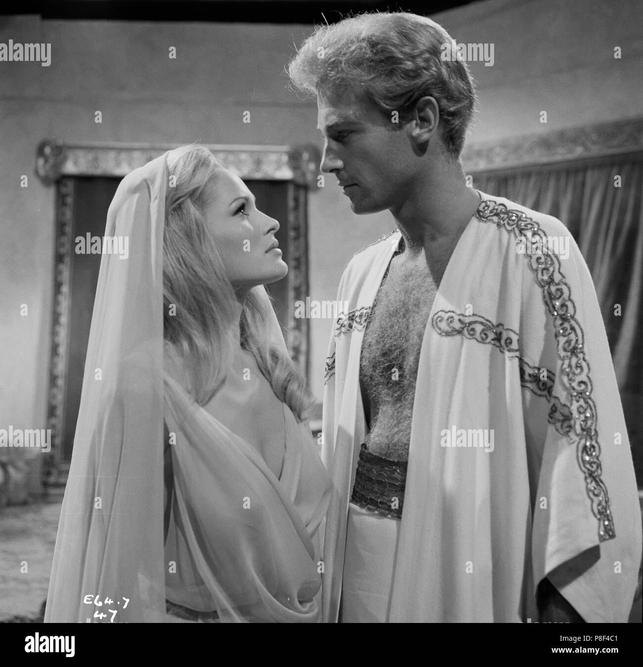 She (1965) Ursula Andress, John Richardson, Date: 1965 Stock Photo - Alamy