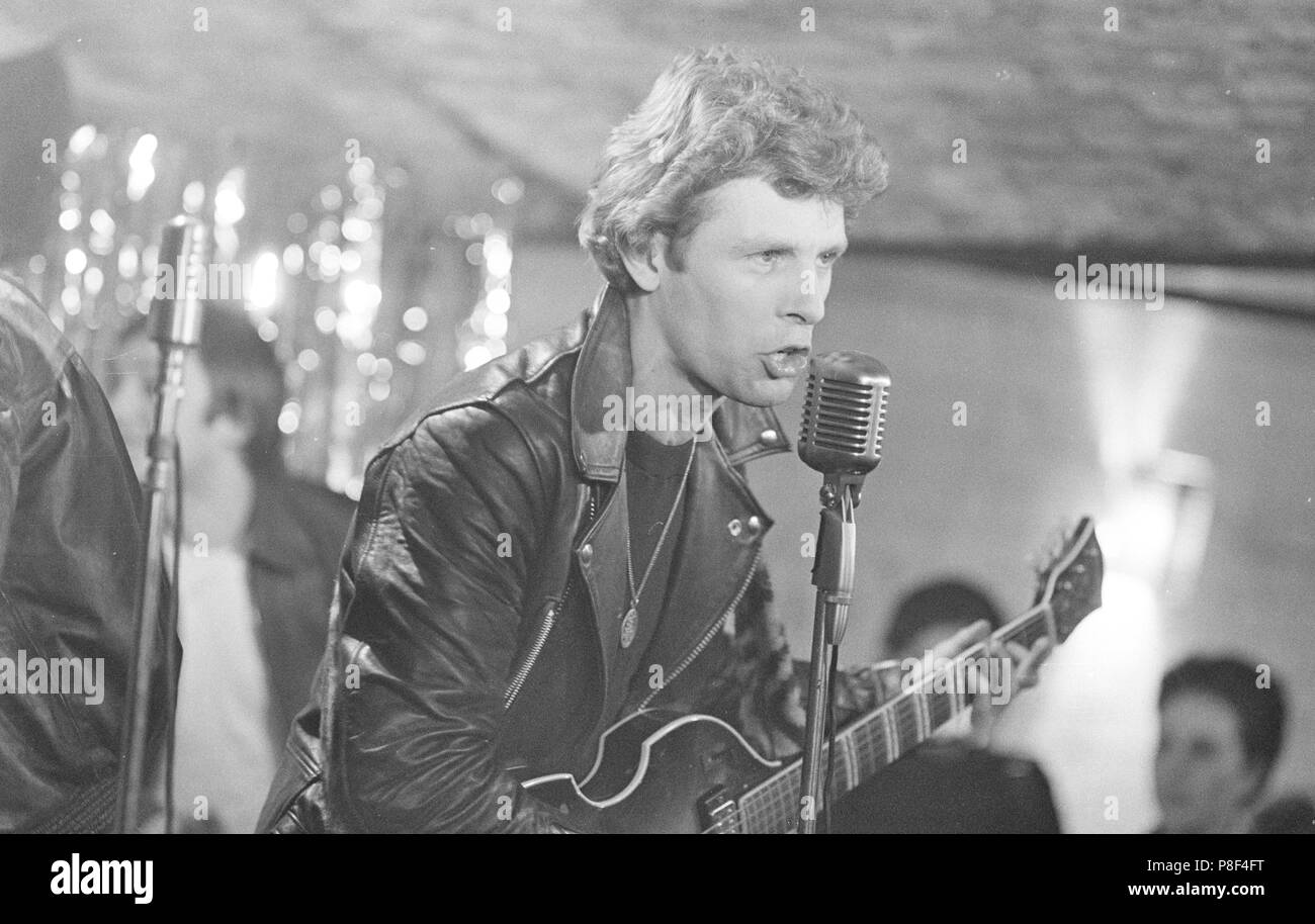 Dave edmunds dave Black and White Stock Photos & Images - Alamy