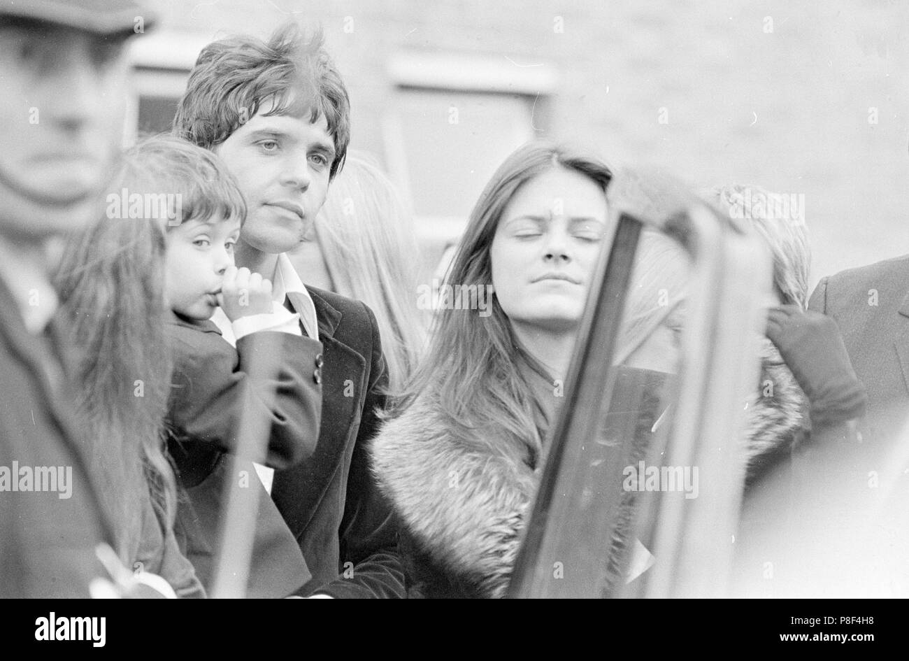Stardust (1974) David Essex, Rosalind Ayres, Date: 1974 Stock Photo - Alamy