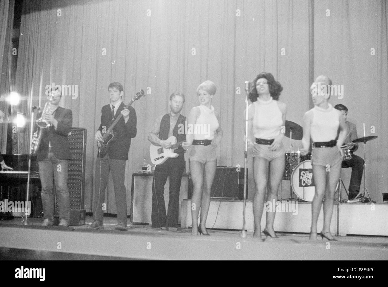 Stardust (1974) Date: 1974 Stock Photo - Alamy