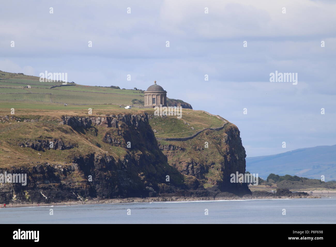 Clifftop temple hi-res stock photography and images - Alamy