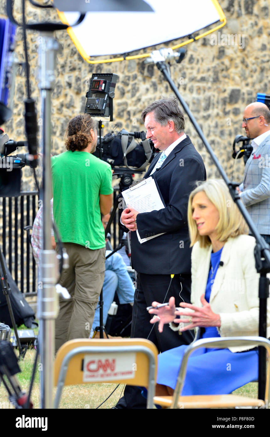 Carole walker broadcaster hi-res stock photography and images - Alamy