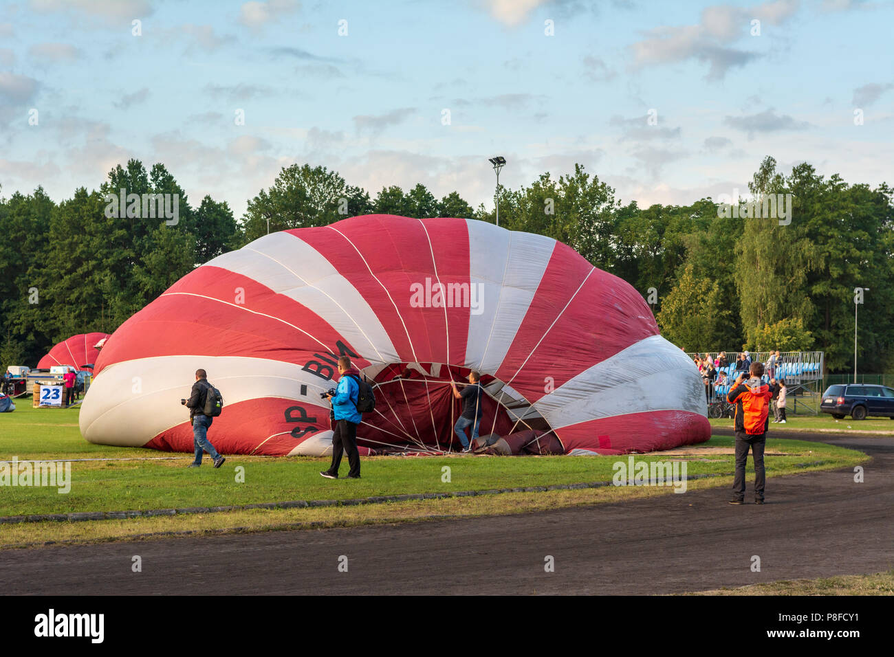 International air balloon competition hi-res stock photography and ...