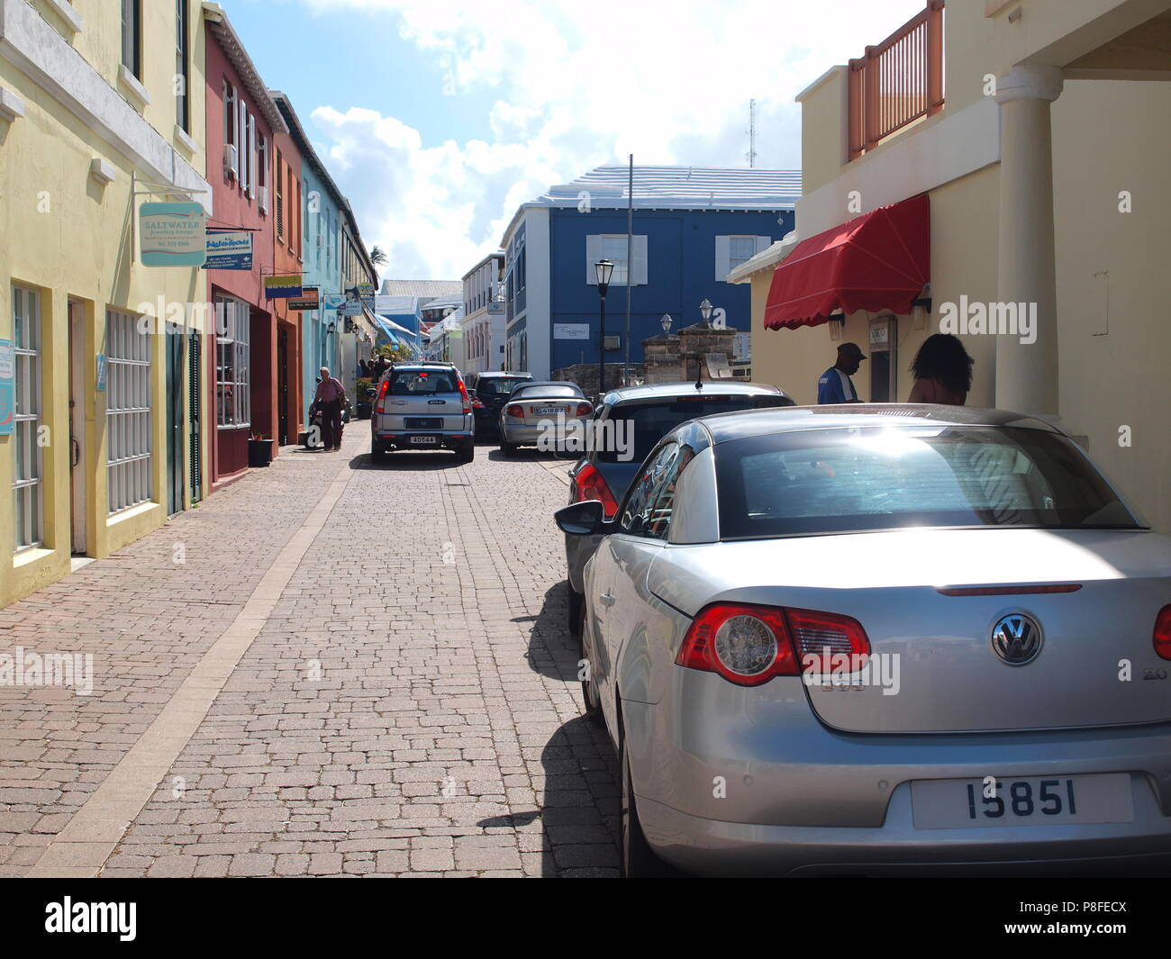 Bermuda license plate on silver car hi-res stock photography and images ...