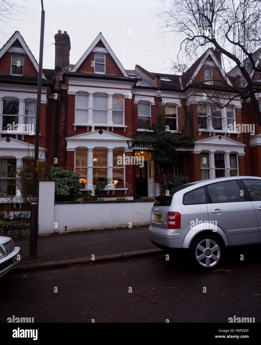 Edwardian town house hi-res stock photography and images - Alamy