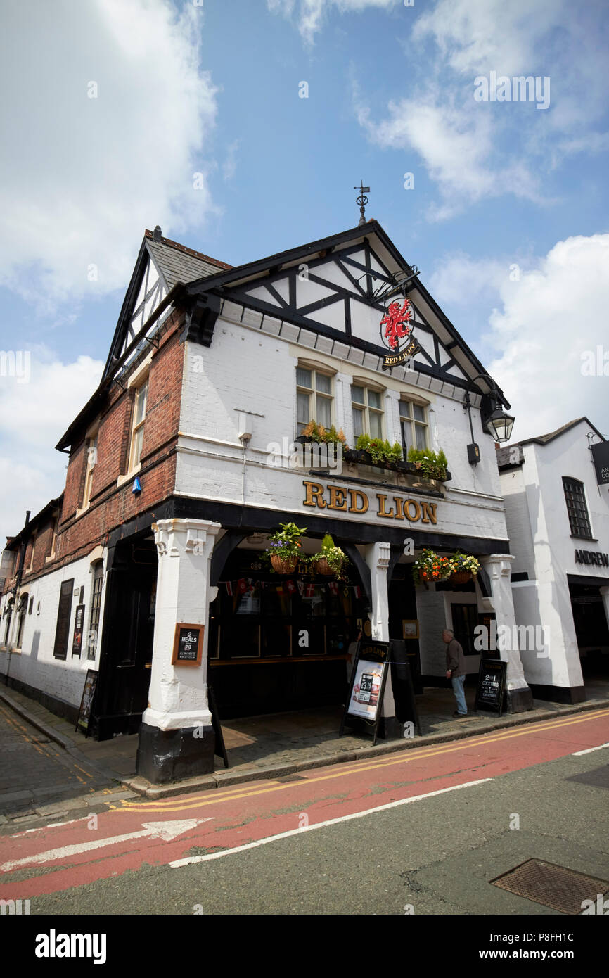 Cheshire Pub Inn High Resolution Stock Photography and Images - Alamy