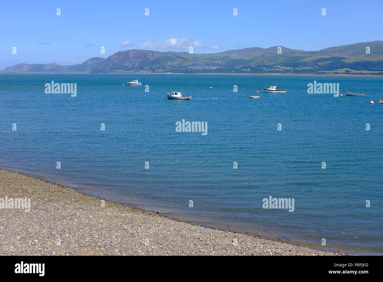 Yachts beaumaris pier north hi-res stock photography and images - Alamy