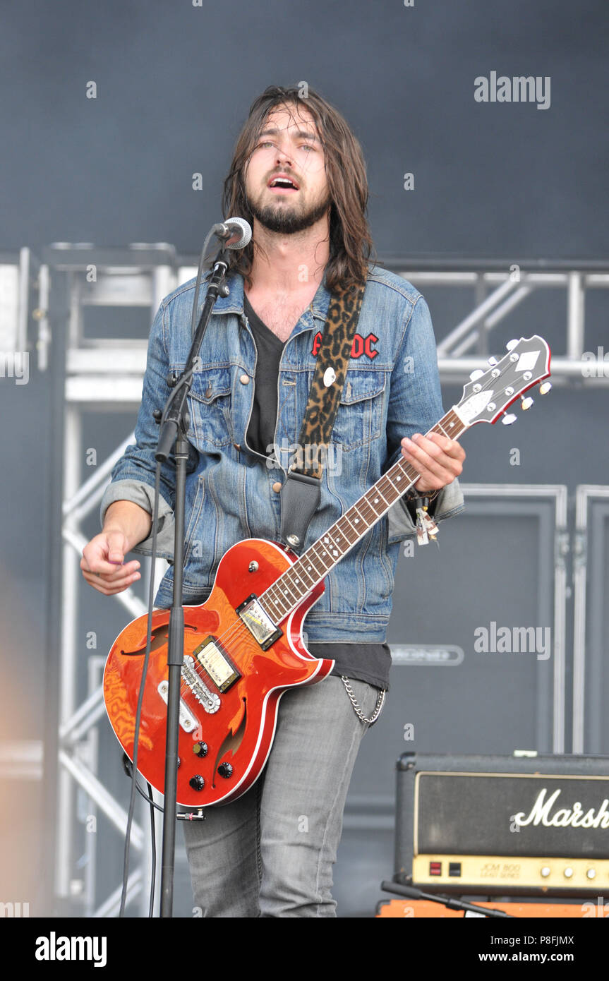 Jordan griffin vocals hi-res stock photography and images - Alamy