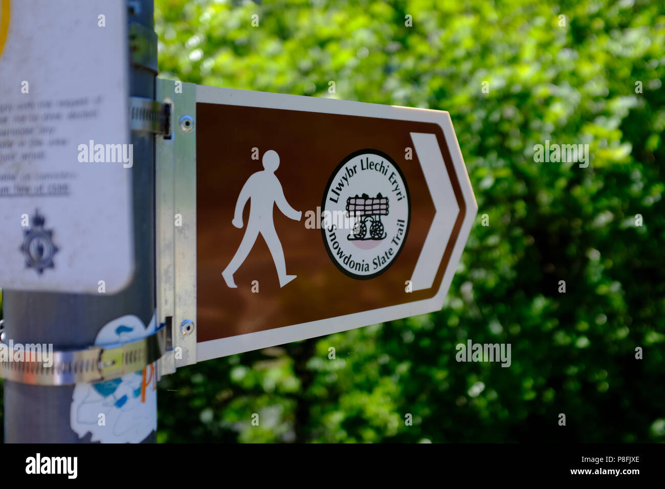 Bridge ahead uk road sign hi-res stock photography and images - Alamy