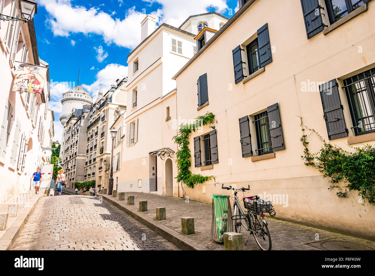 The cobblestone streets of Montmartre in Paris, France Stock Photo - Alamy