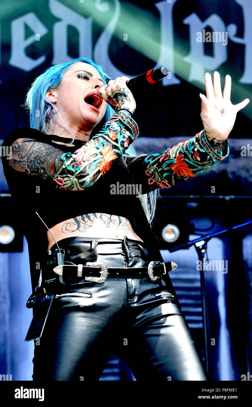 Merritt goodwin guitar hi-res stock photography and images - Alamy