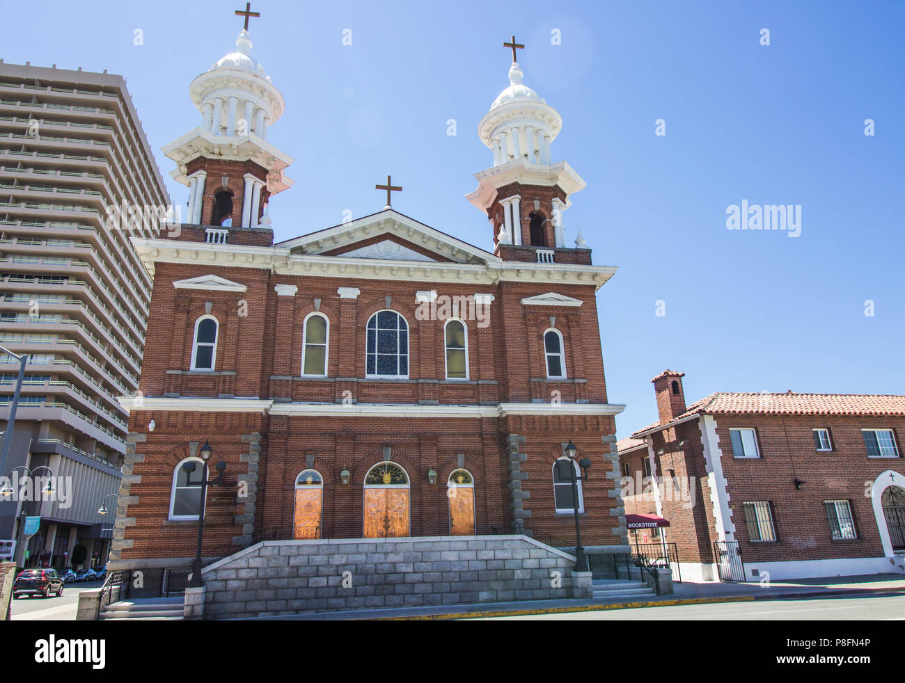 Vintage Multi Story Church In Downtown Area Stock Photo - Alamy