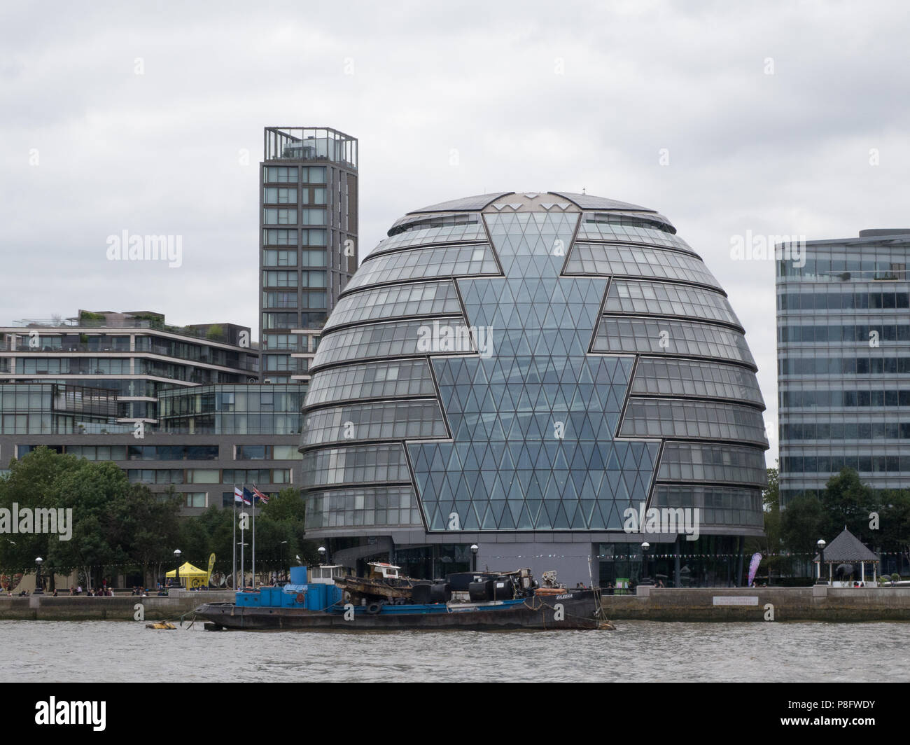 Buildings edges hi-res stock photography and images - Alamy