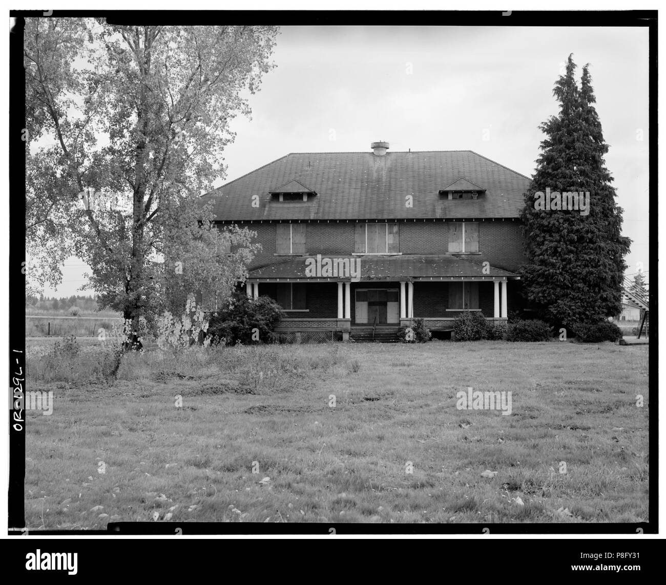 Chemawa indian school hi-res stock photography and images - Alamy