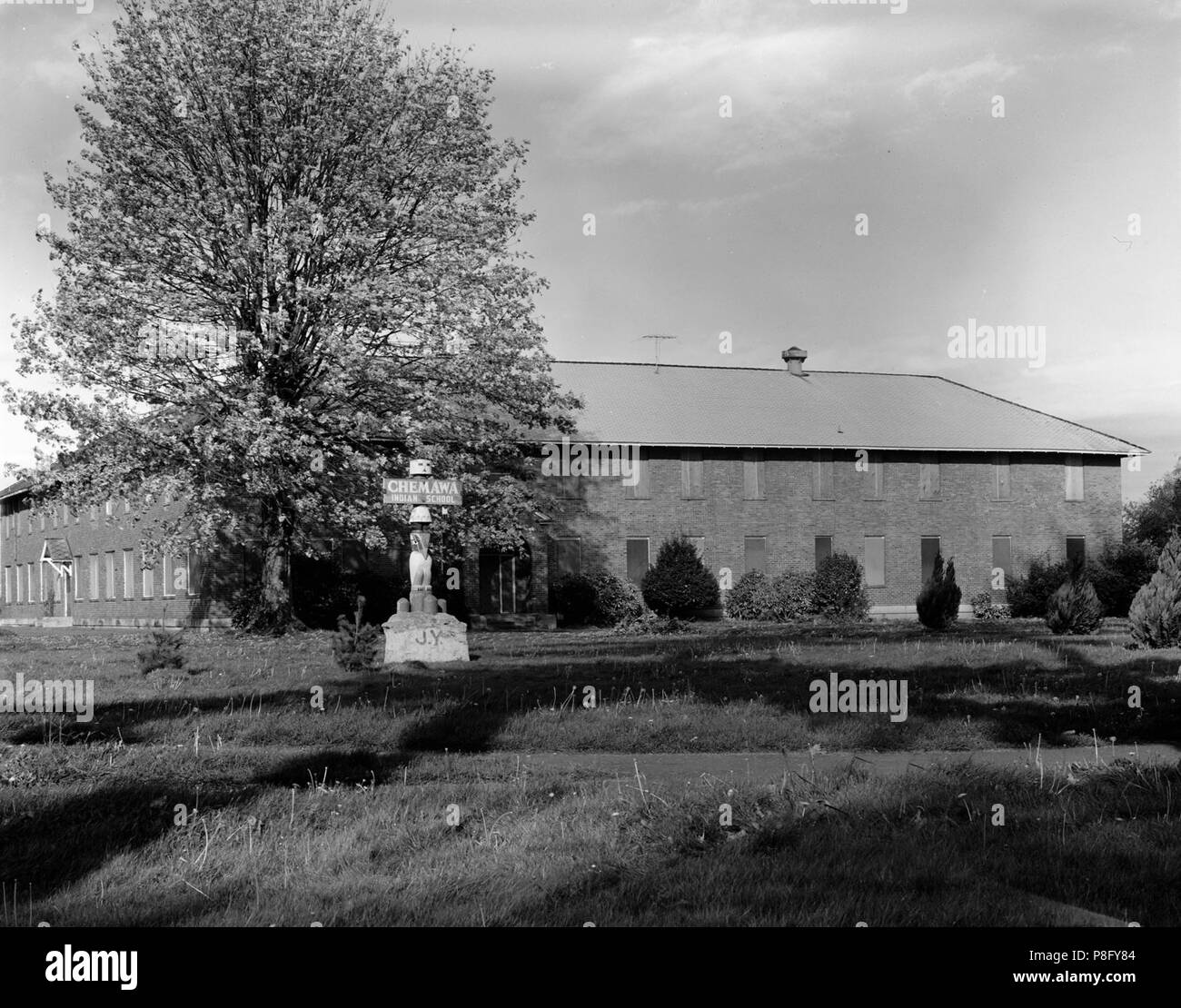 Chemawa indian school hi-res stock photography and images - Alamy