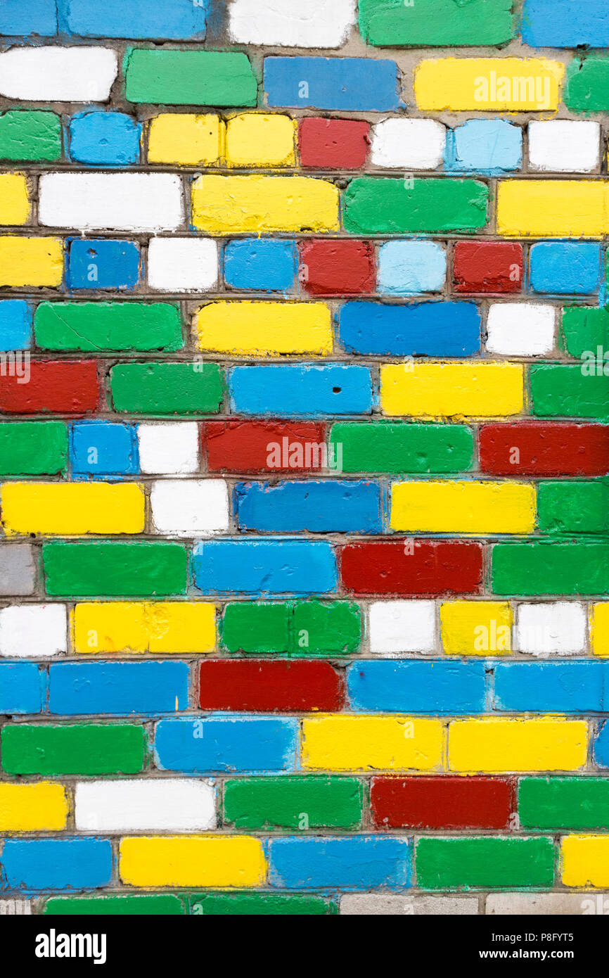 Yellow bricks hi-res stock photography and images - Alamy