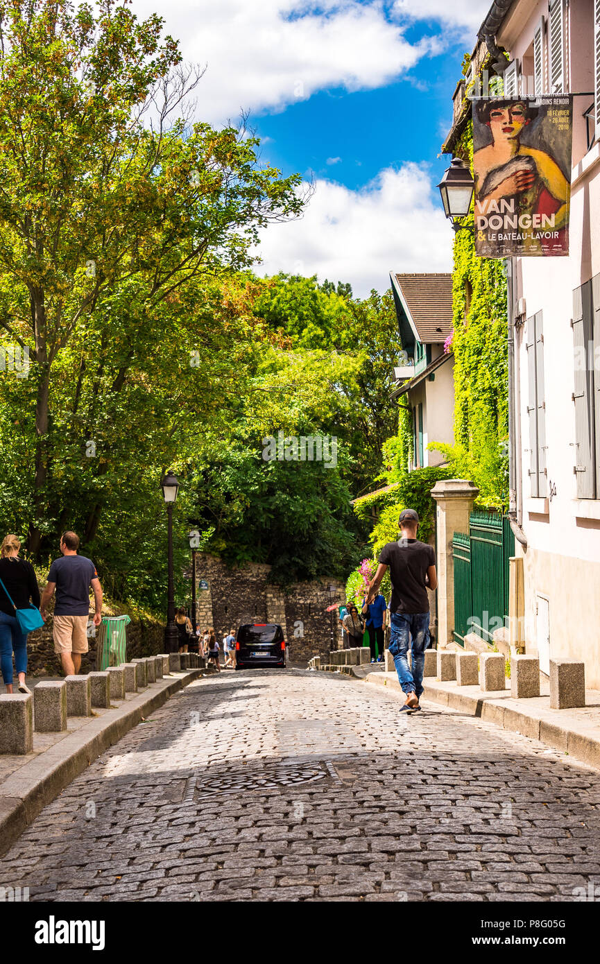 The cobblestone streets of Montmartre in Paris, France Stock Photo - Alamy