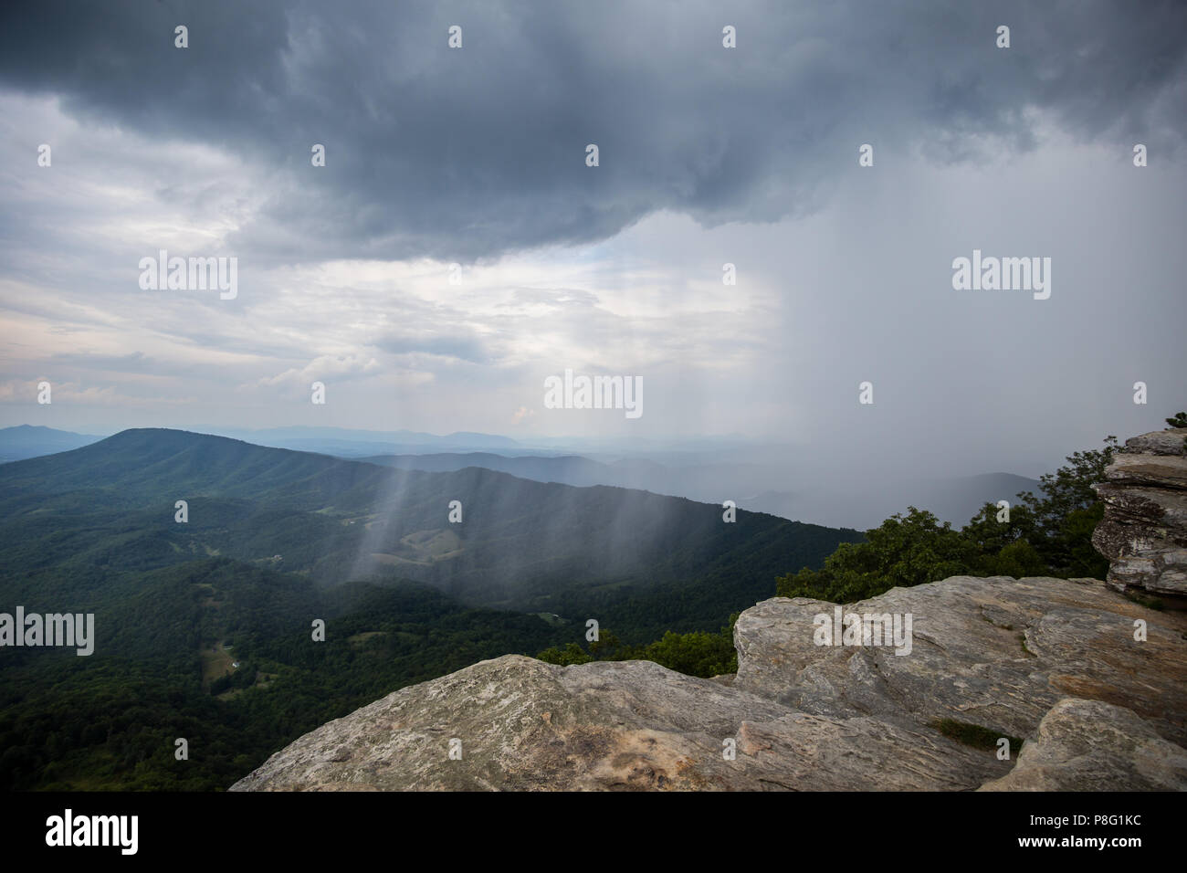 Rock ledge rain hi-res stock photography and images - Alamy