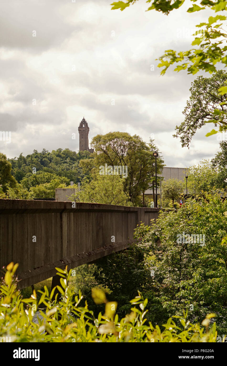 Uni campus hi-res stock photography and images - Alamy