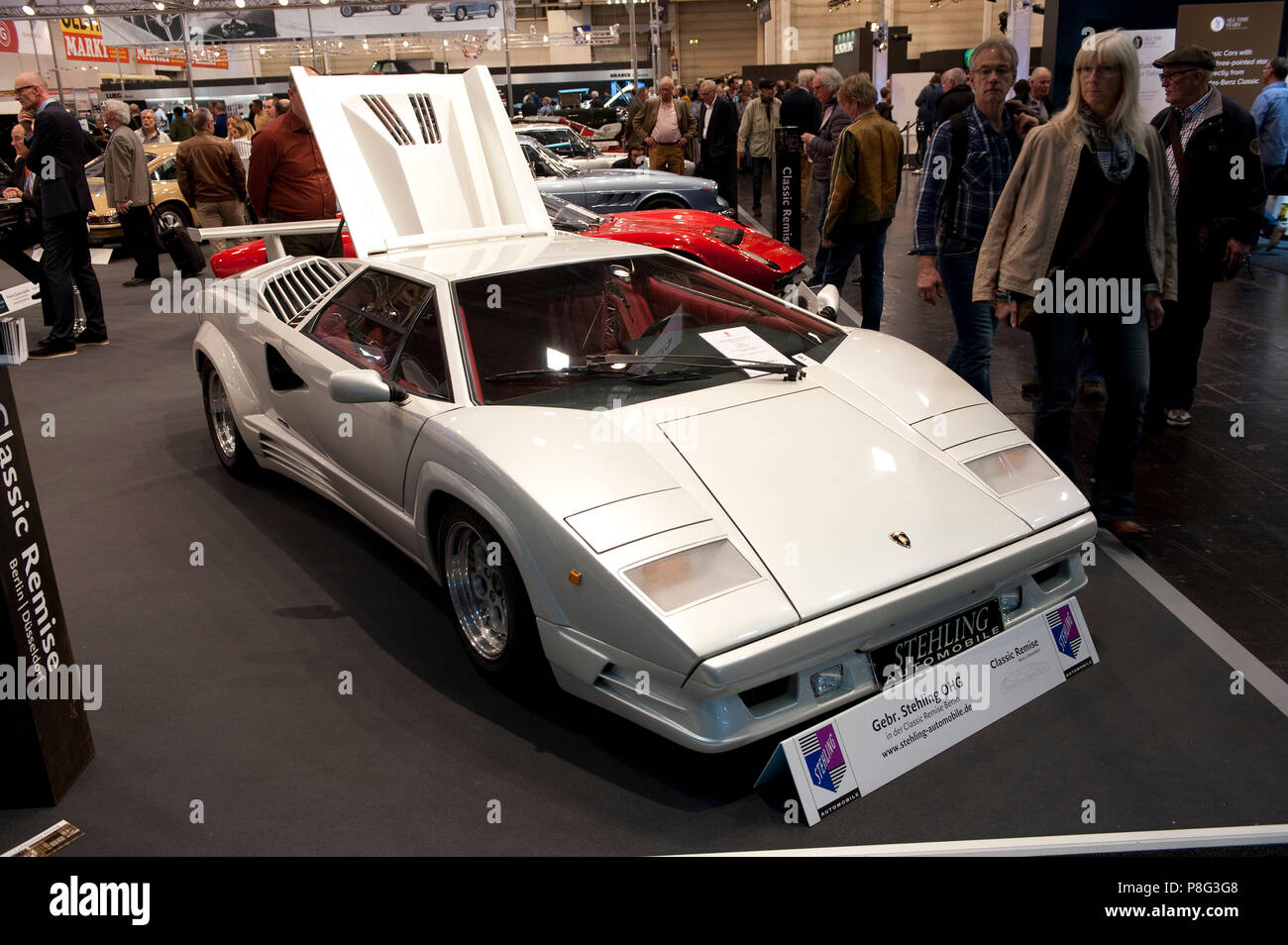 Lamborghini Countach LP Stock Photo - Alamy