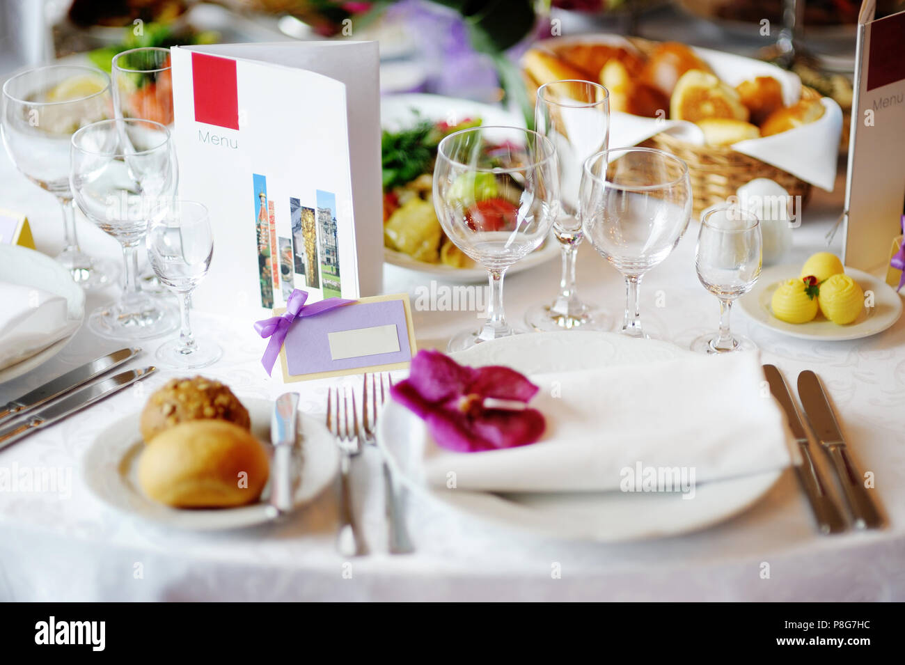 Fancy buns hi-res stock photography and images - Alamy