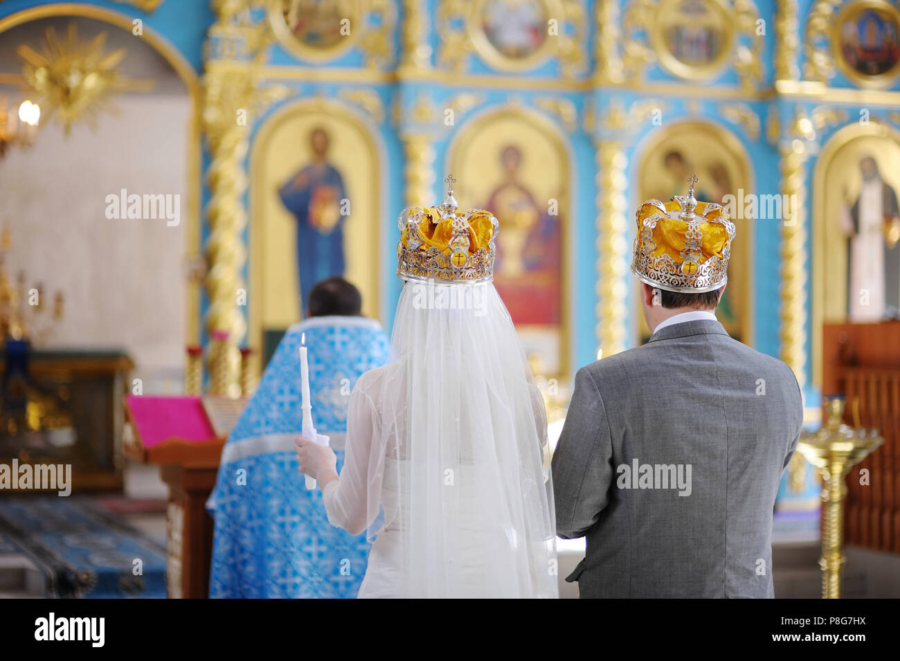 Bride and groom in an orthodox wedding ceremony Stock Photo - Alamy