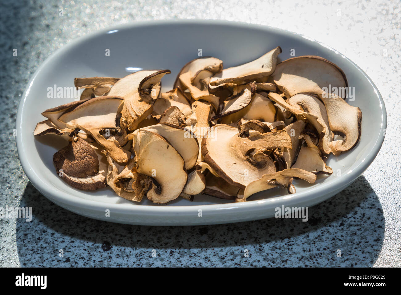 Slice mushroom cooking hi-res stock photography and images - Alamy