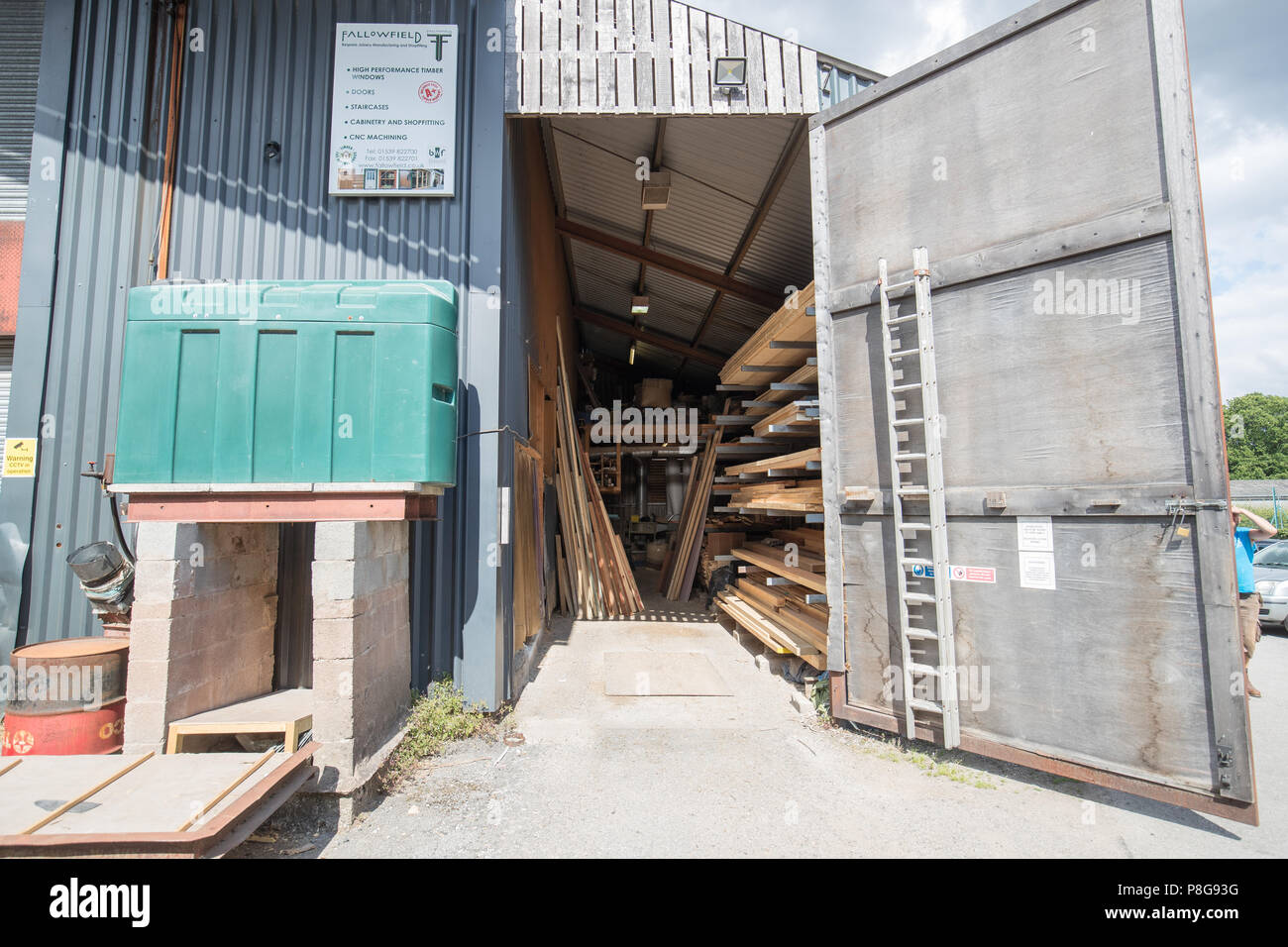 Staveley cumbria village hi-res stock photography and images - Alamy