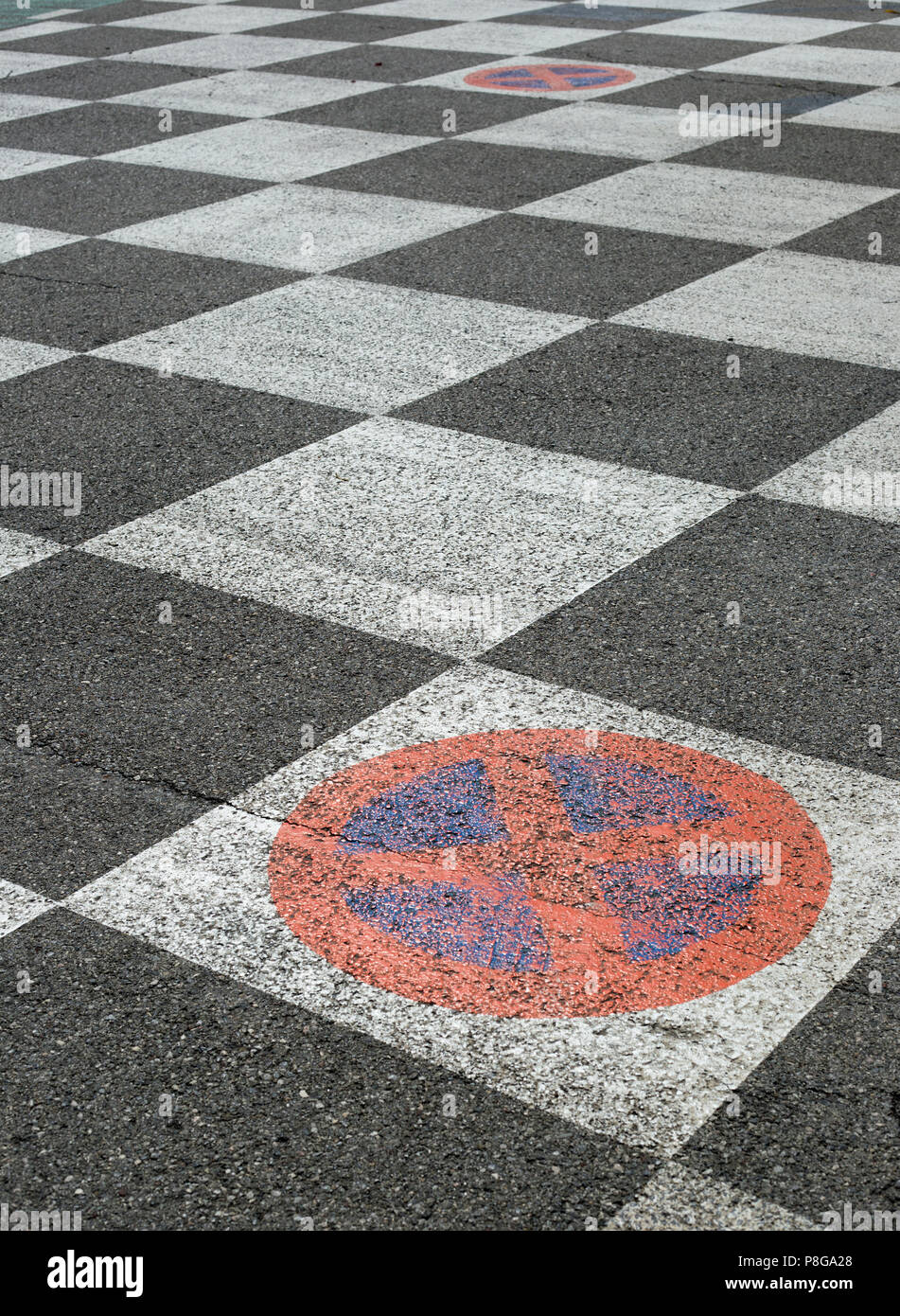 Hazard road markings hi-res stock photography and images - Alamy