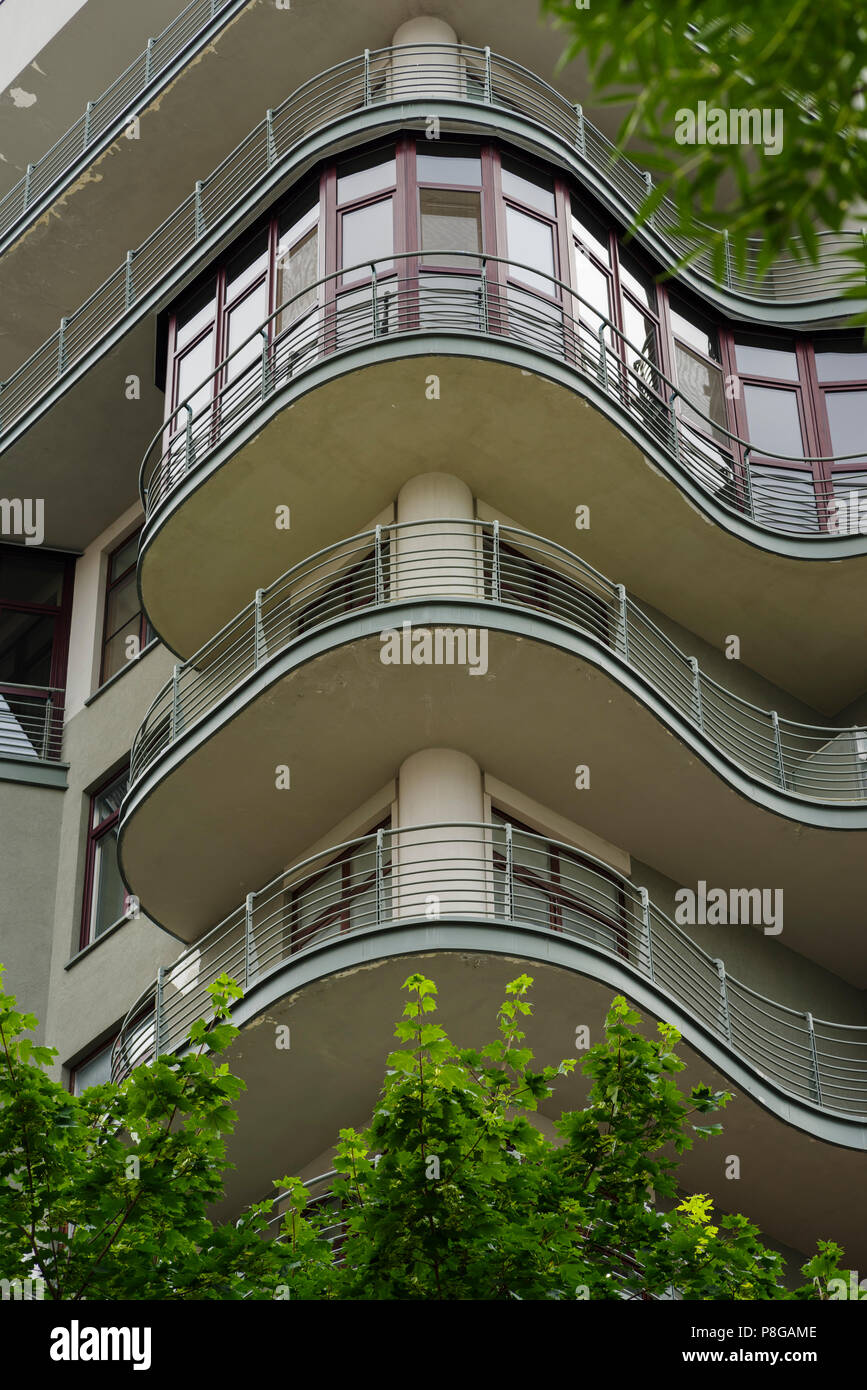 Element of a modern multi-storey building Stock Photo - Alamy