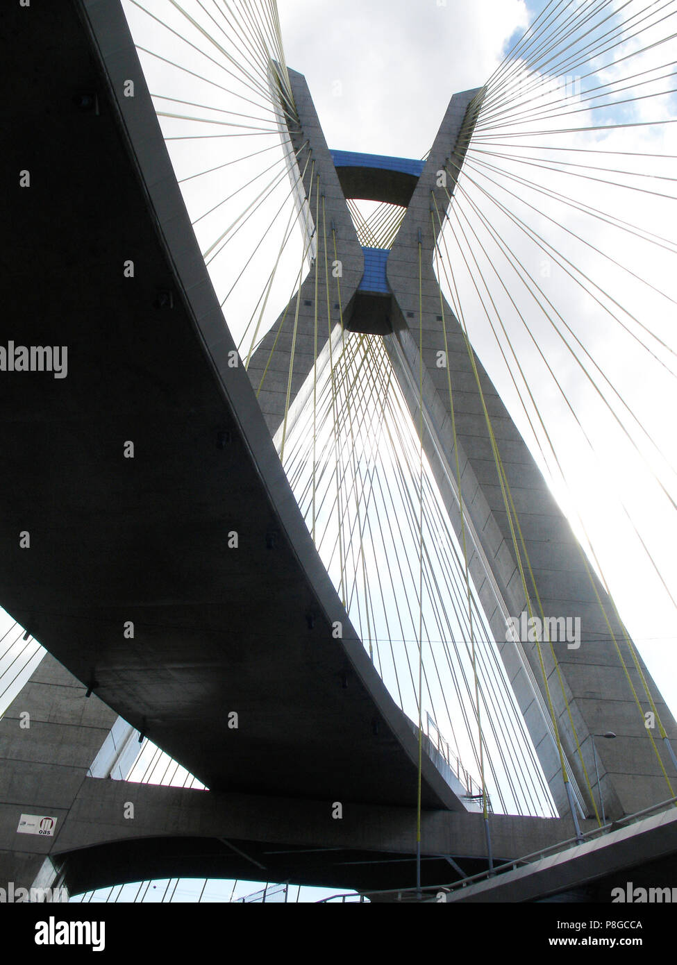 Octavio Frias de Oliveira bridge, São Paulo, Brazil Stock Photo - Alamy